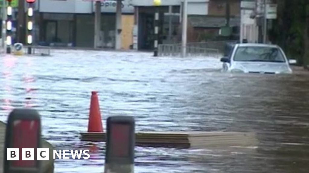 Cumbria floods: Homes flooded three times in a month - BBC News