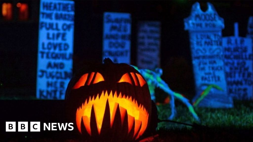 Halloween is extra terrifying with a phobia - BBC News