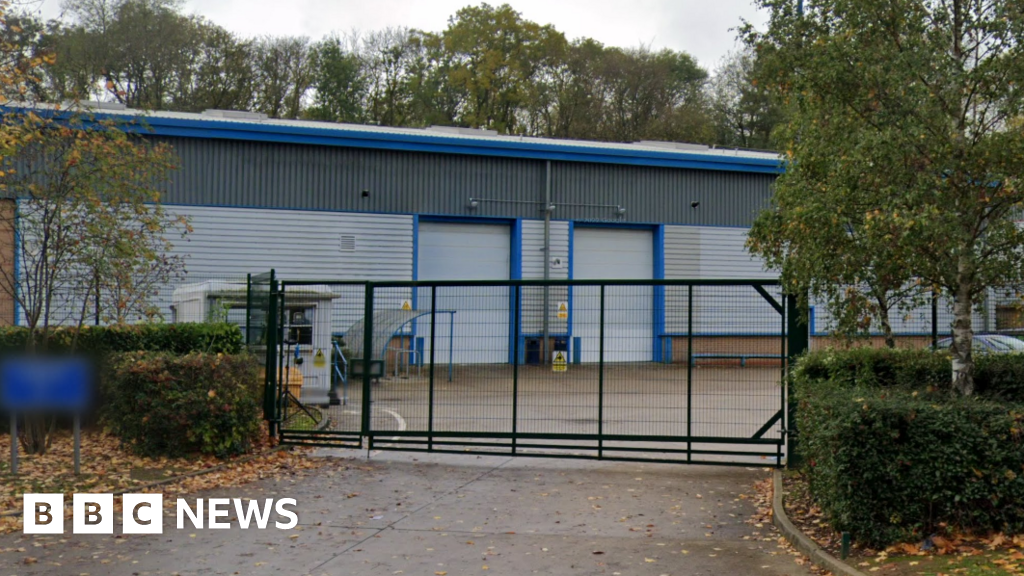 Arrests after Leicester drone factory protest - BBC News
