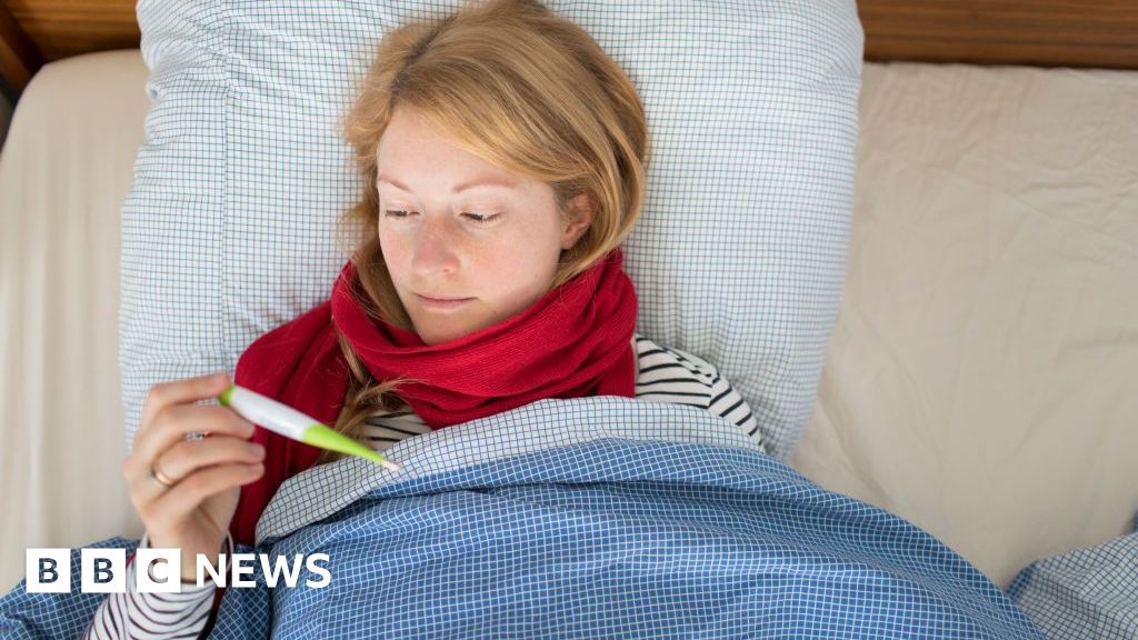 Meningitis: What are the signs, and how does it spread? - BBC News