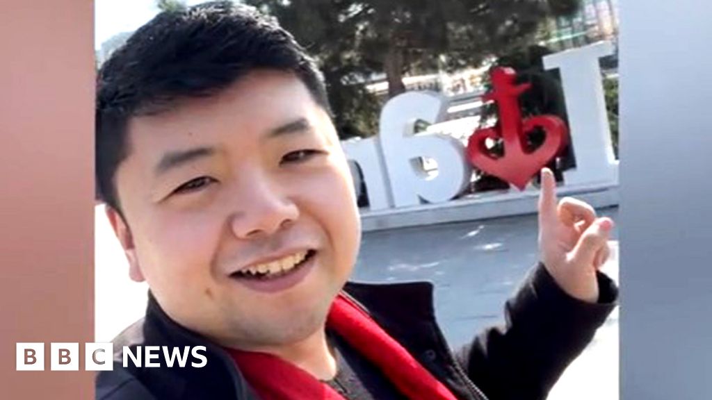 Jixian Wang: The Chinese vlogger broadcasting the Ukraine war