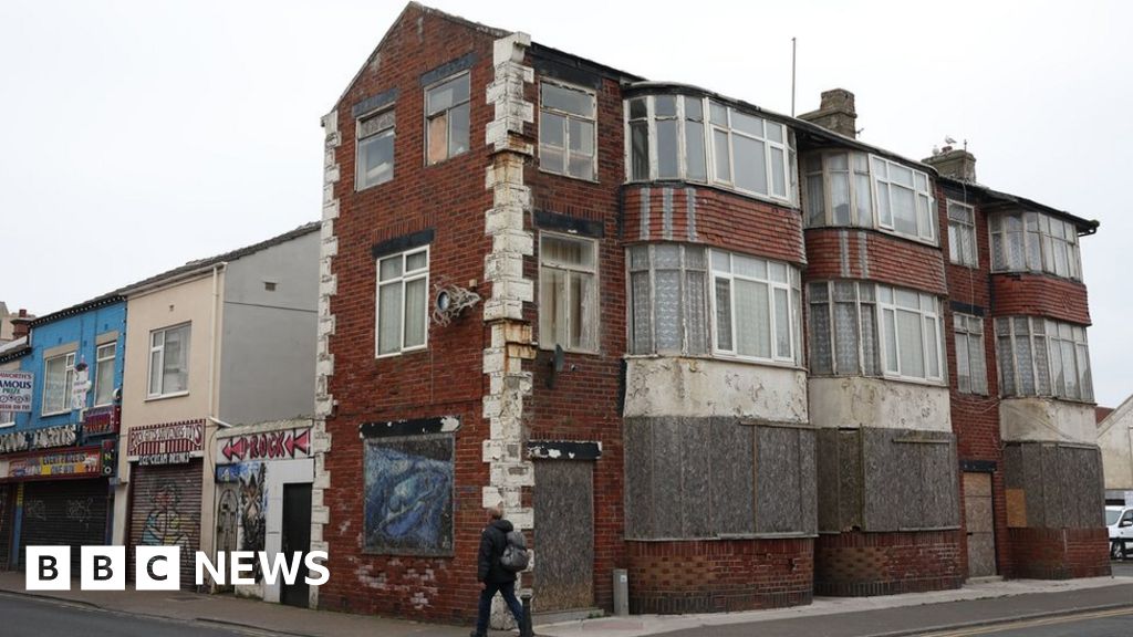 Blackpool: Only one social home built in last decade - Shelter - BBC News