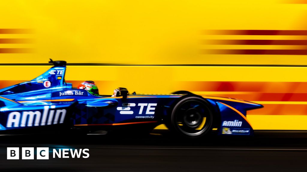 A photographer's view of Formula E - BBC News