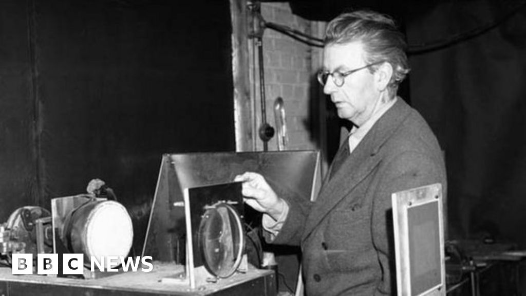 John Logie Baird recording saved for the nation - BBC News