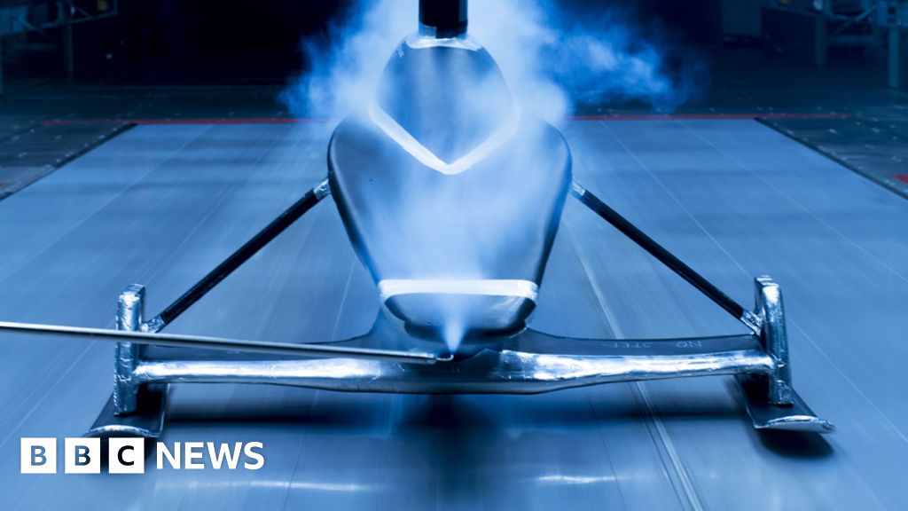 Snowspeed: Why shouldn’t a sledge go at 150mph? - BBC News