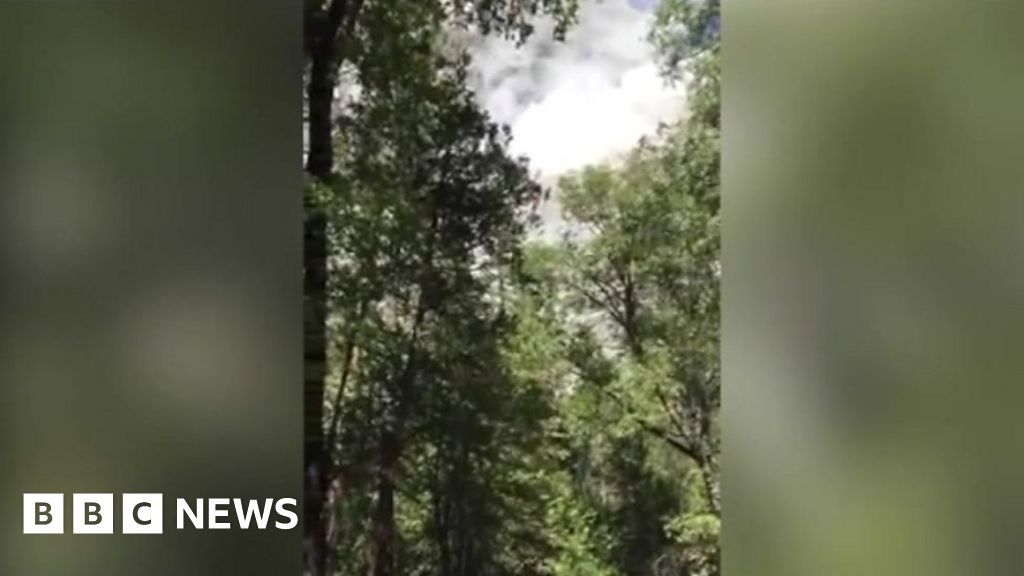 Climber captures fatal Yosemite rock fall - BBC News