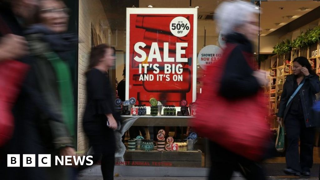 Retail sales in first annual fall since 2013 - BBC News