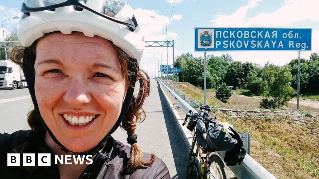 Inverness cyclist Jenny Graham a new world record holder - BBC News