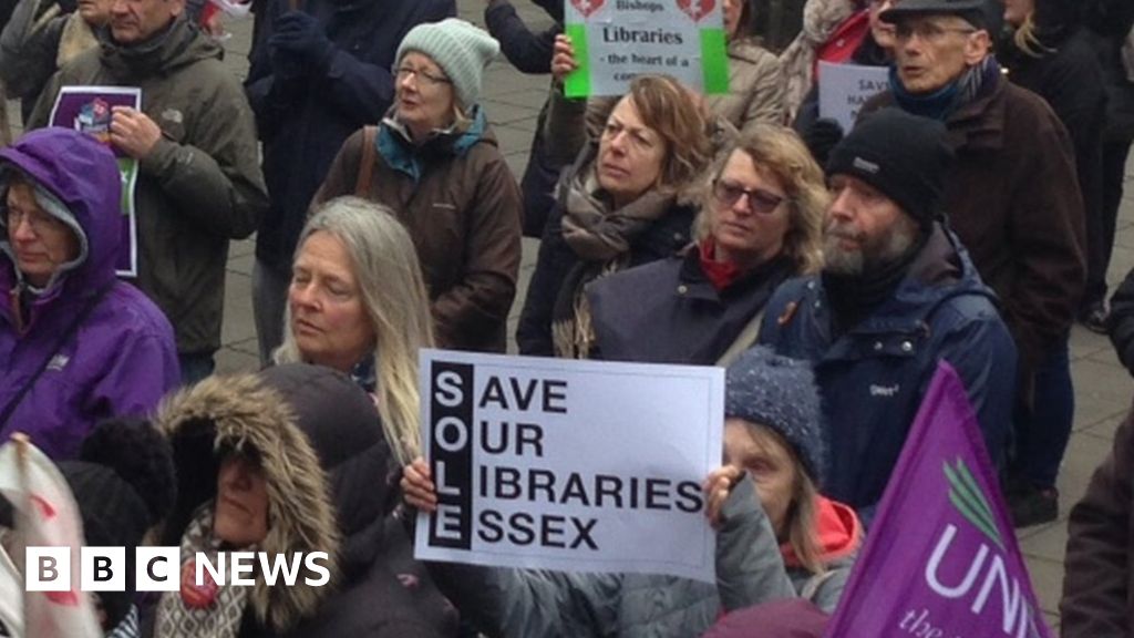 Essex library closures: Bid to change proposals fails - BBC News