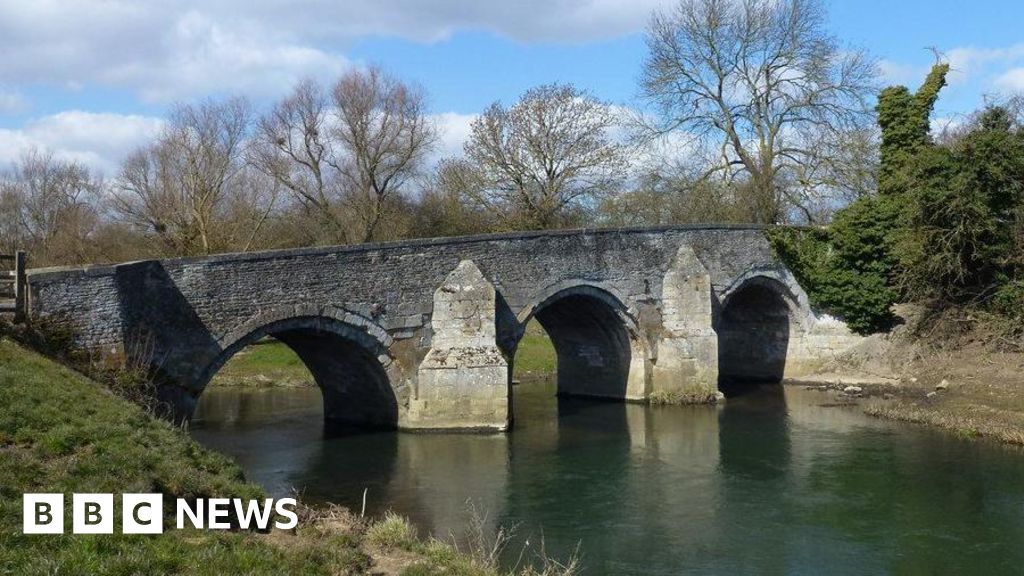 Start date for repairs to historical Uffington bridge announced - BBC News