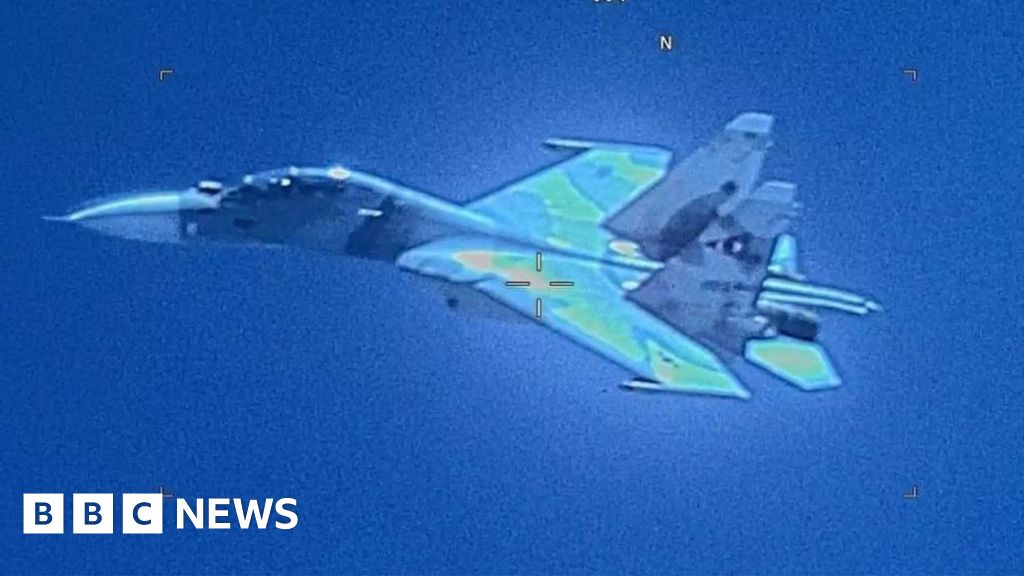 US denounces Venezuela aircraft's 'unsafe approach'