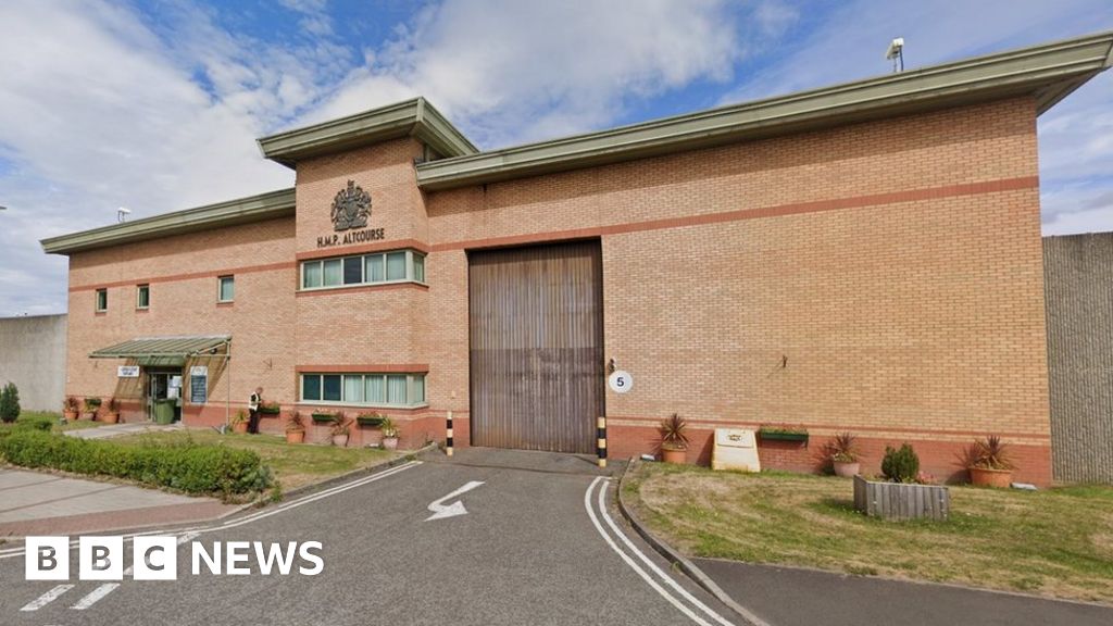 HMP Altcourse: Prison criticised after inmate dies in cell