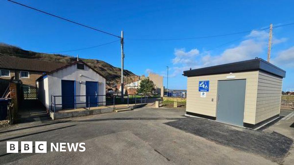 New accessible toilet to open at Skinningrove beach - BBC News