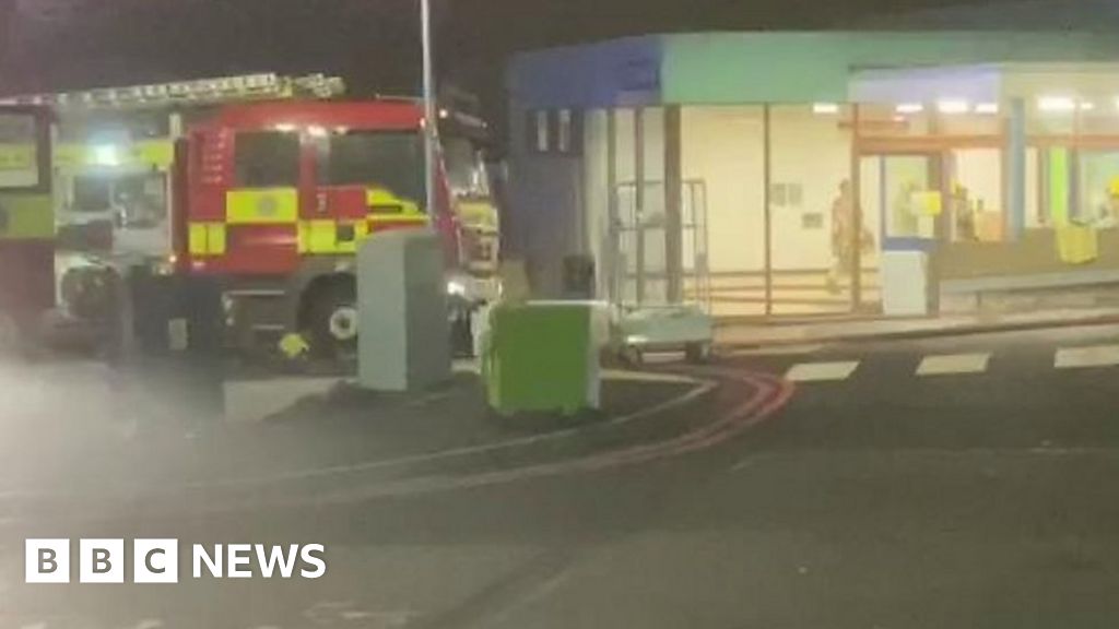 Lincoln hospital A&E fire tackled by emergency services - BBC News
