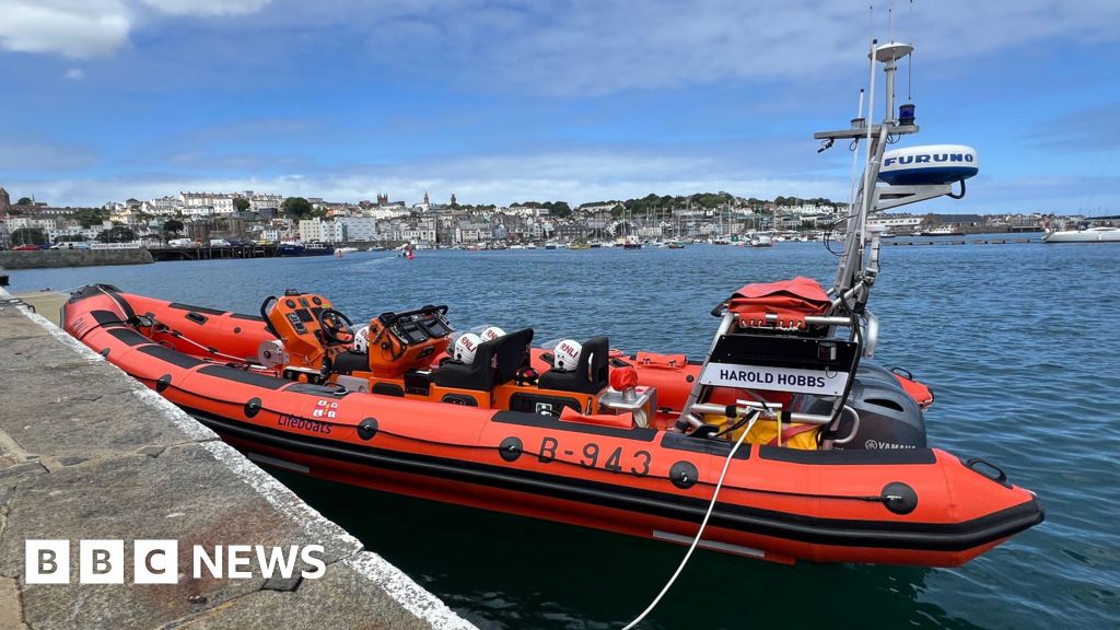 Guernsey RNLI boats on show during charity event - BBC News