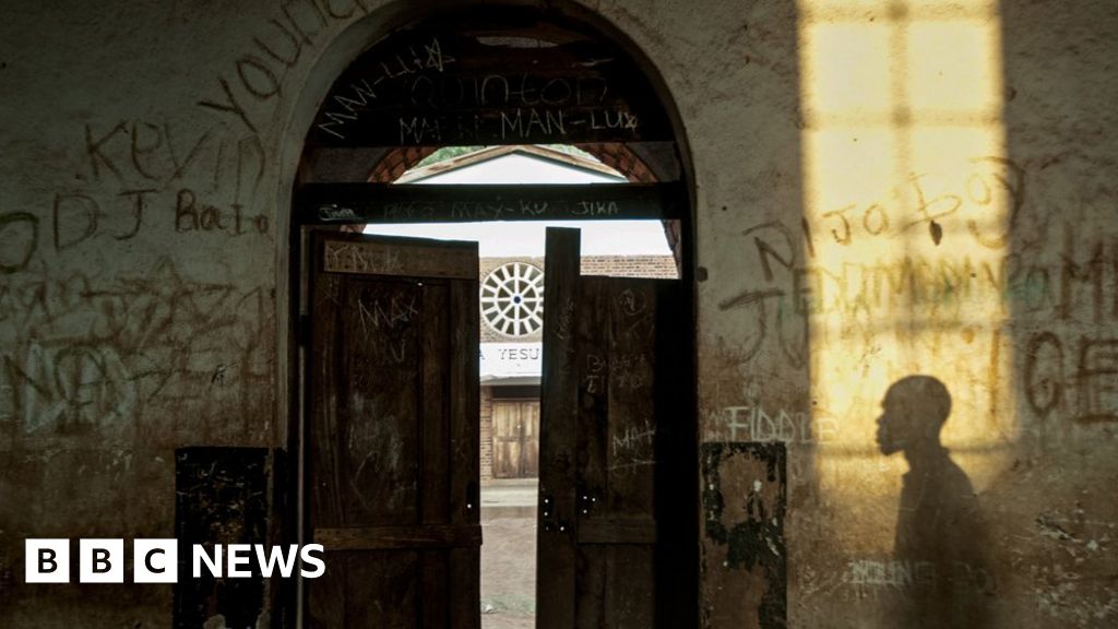 Your pictures: Shadows - BBC News