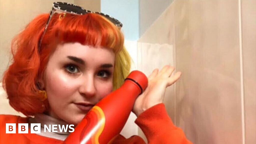 Coronavirus: 'I'm self-isolating - but I have 26 pen pals'