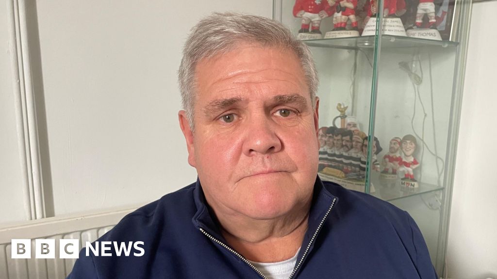 Prince Philip Hospital: Minor injuries unit's night closure fears - BBC ...