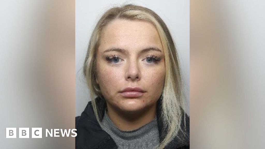 Doncaster prison officer jailed for relationship with inmate