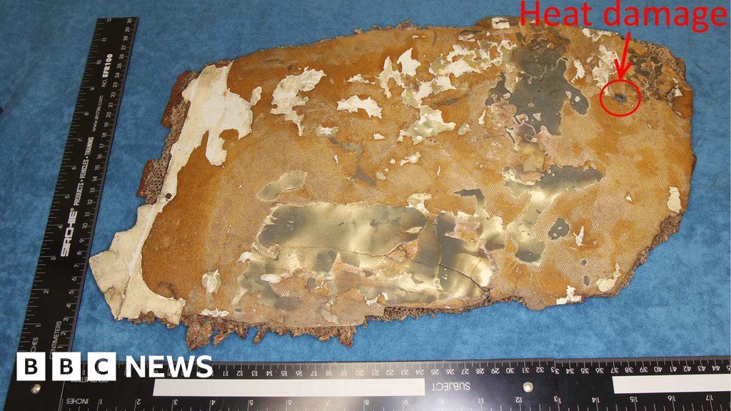 MH370 search: Doubts over 'debris burn marks' - BBC News