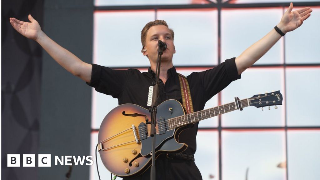 Police make 44 arrests during TRNSMT music festival - BBC News