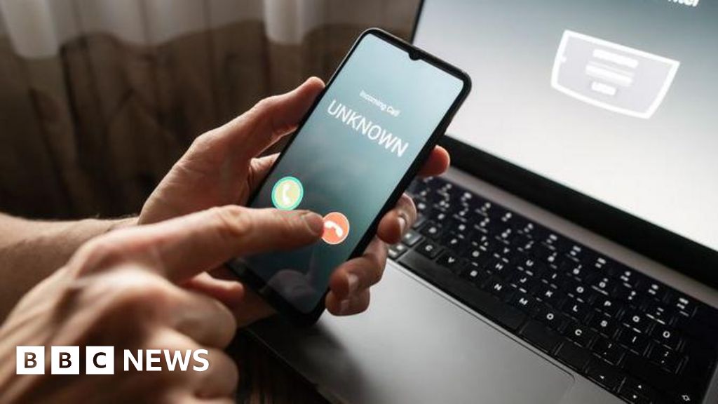 Sheffield pensioner loses £12,500 in fake police scam