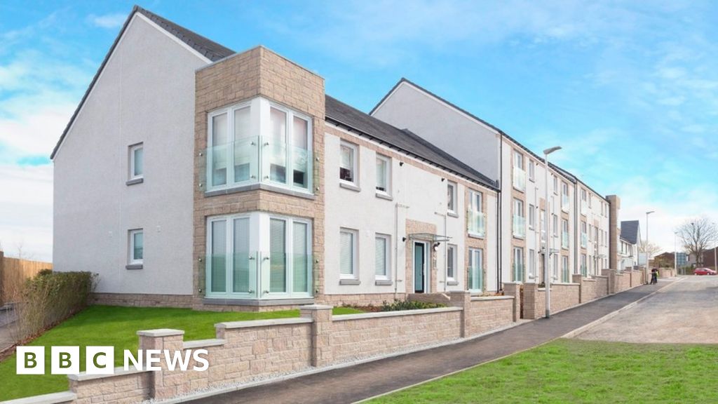 Barratt unveils plans for 2,280 homes in Scotland - BBC News