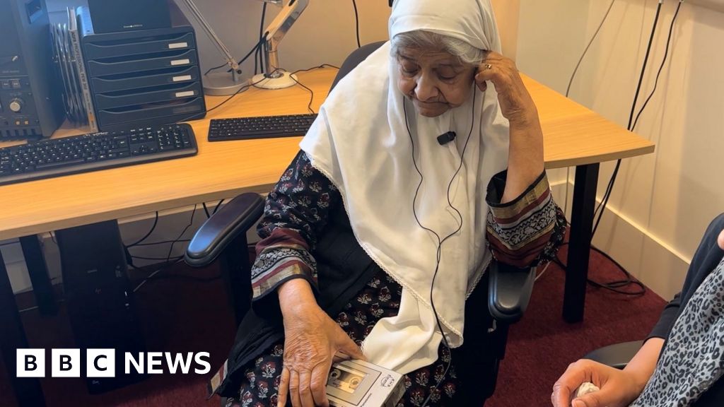 How 'tape letters' kept families in Scotland and Pakistan in touch ...