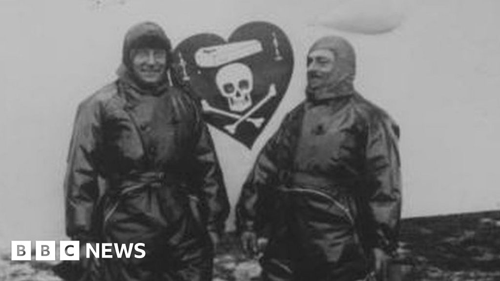 French aviators credited with transatlantic flight - BBC News