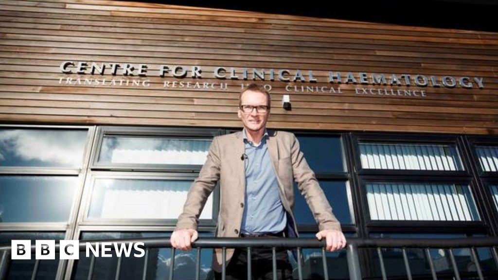 Coronavirus: Geoff Thomas gives isolation tips after cancer recovery ...