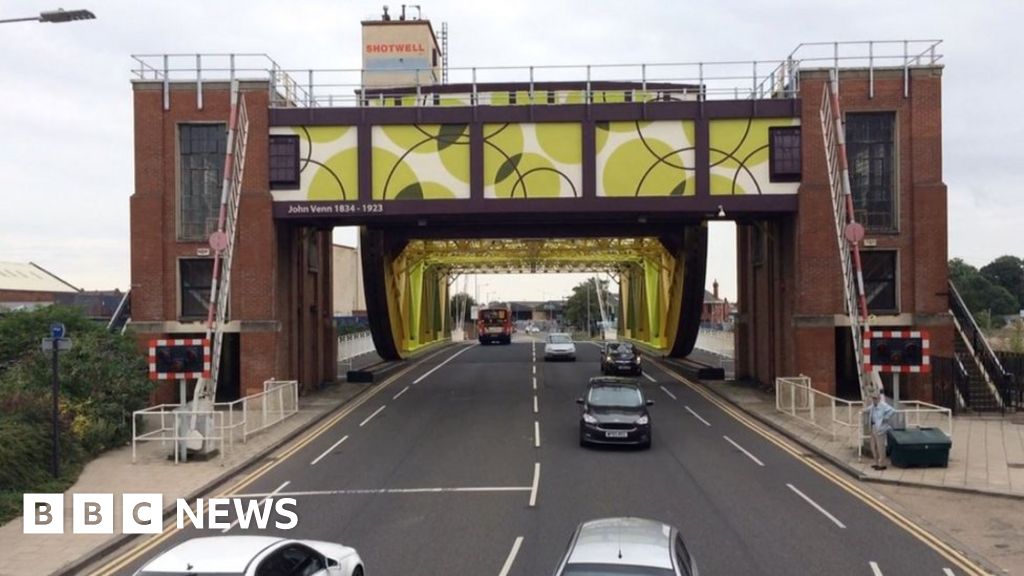 Overnight bridge closure in Hull for low-carbon heating project