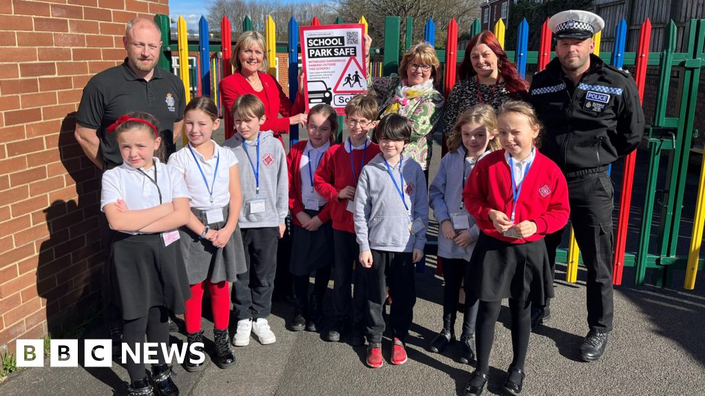 Crackdown on dangerous parking outside County Durham schools - BBC News