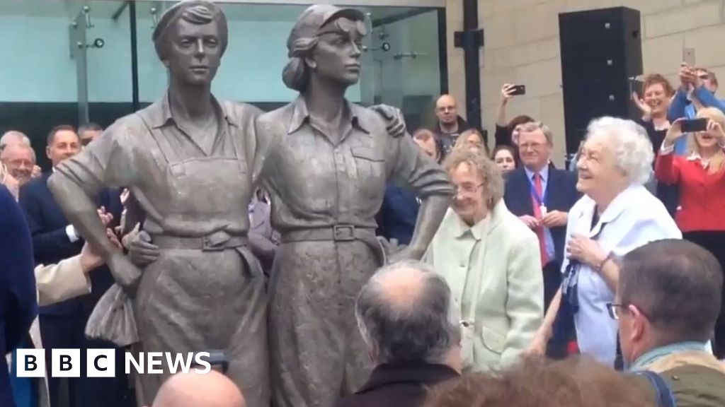 Sheffield's wartime 'Women of Steel' statue unveiled - BBC News