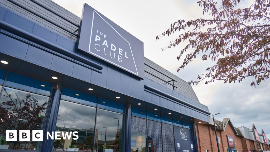 First players try out £1m padel centre in Gloucester - BBC News