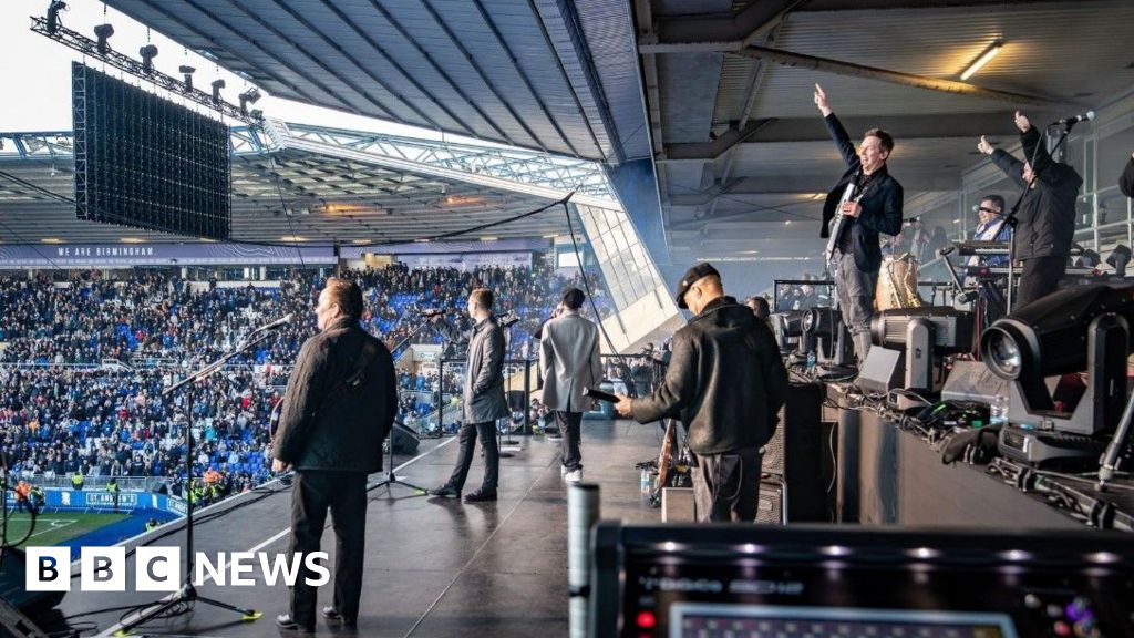 UB40 revamp classic song for Birmingham City fans - BBC News
