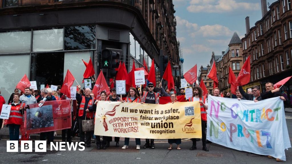 Glasgow music venue the 13th Note to close after workers strike - BBC News