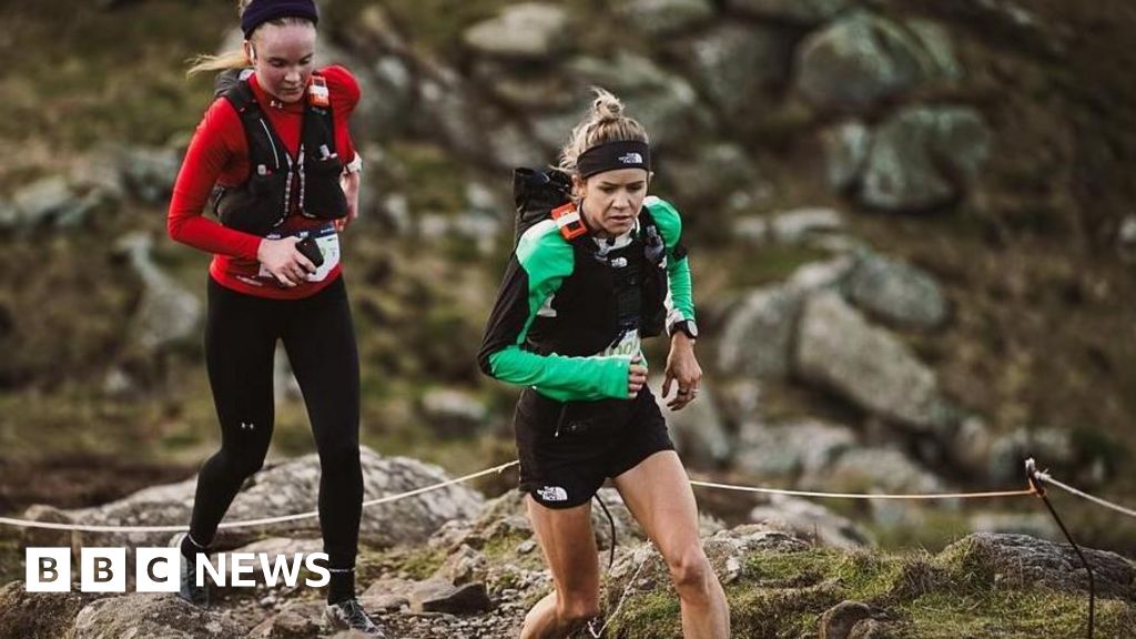 Runners take on 100-mile Cornwall coast path race