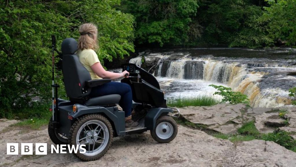 New wheelchair makes Yorkshire Dales waterfalls more accessible - BBC News