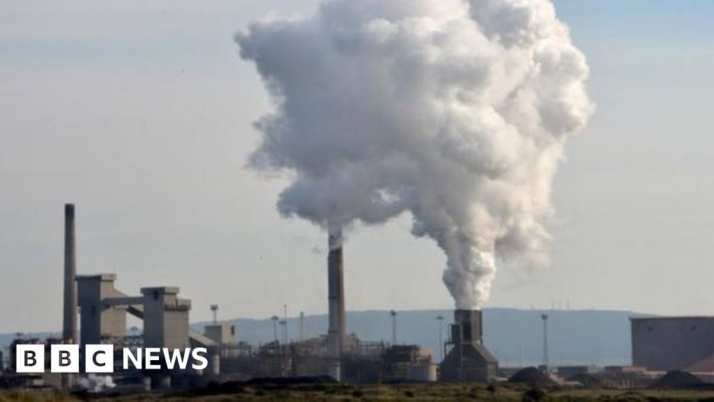 Steelworkers angry at decision to finally close Redcar plant - BBC News