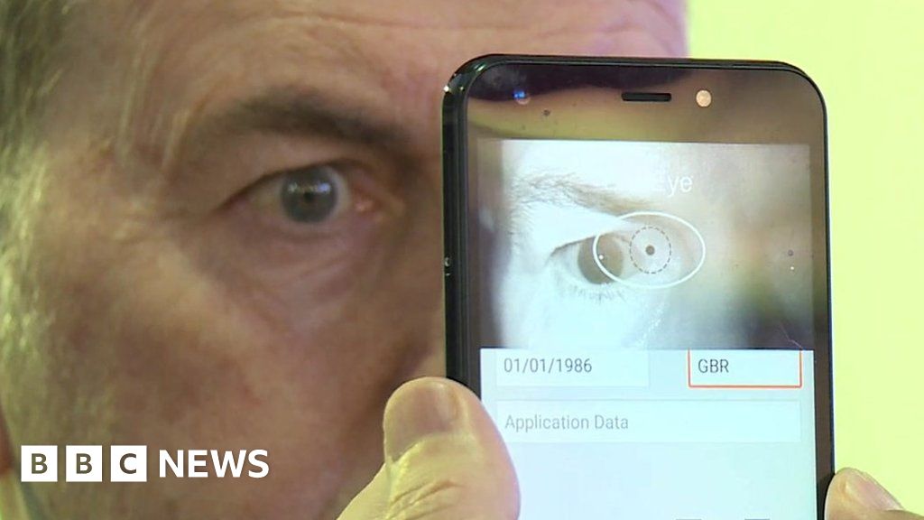 Iris-scanning phone pitched at refugees - BBC News