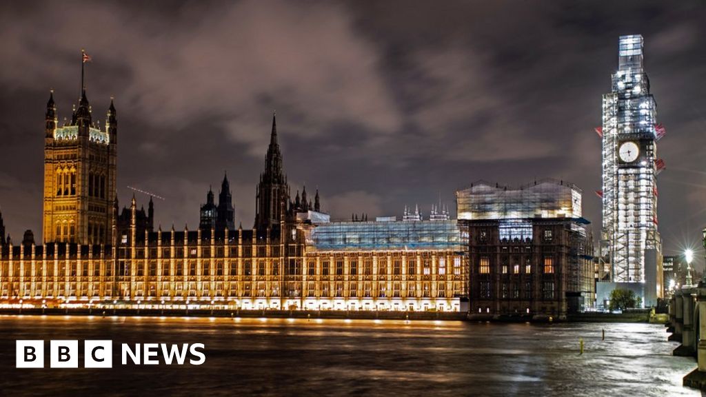 Welsh MPs: Hot-desking and depression as politicians return - BBC News