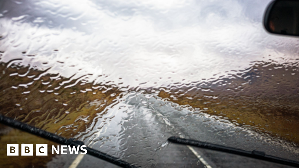 Warning of heavy rain across Scotland from Hurricane Ernesto - BBC News