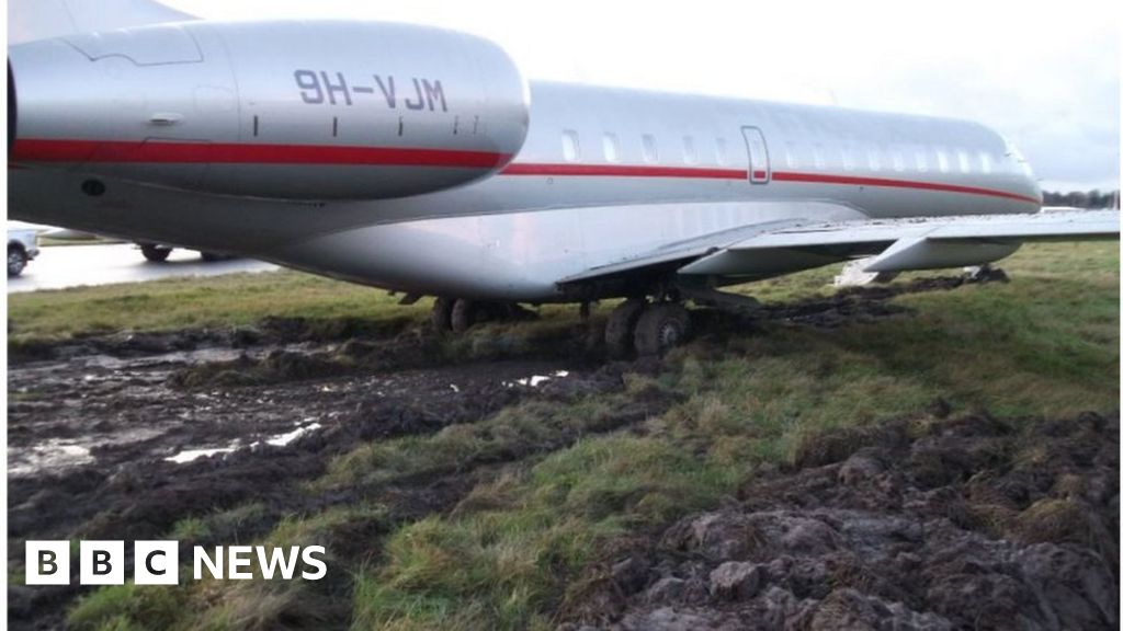 Liverpool John Lennon Airport: Technical fault led to private jet skid ...