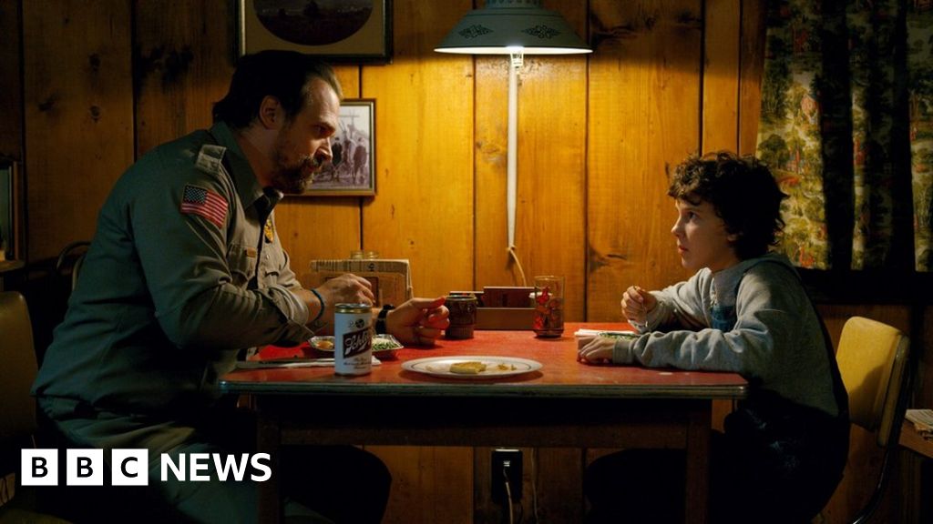 Netflix to cut back on showing smoking in its original shows - BBC News