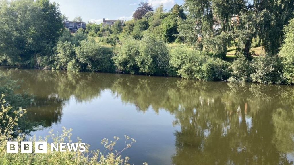 Body of woman in River Wye not suspicious, police say - BBC News