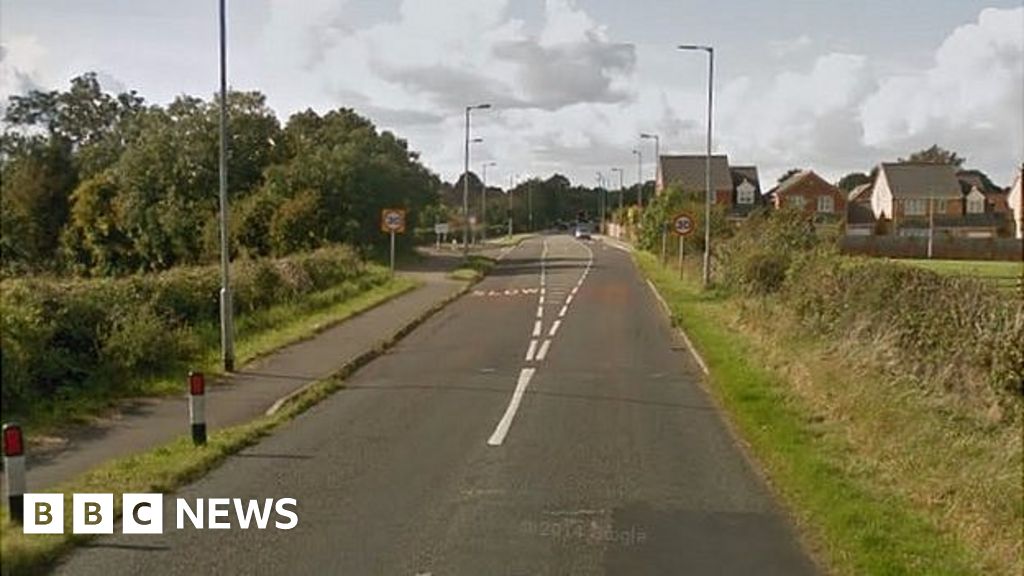 Lincoln bypass new inquiry faces objectors - BBC News