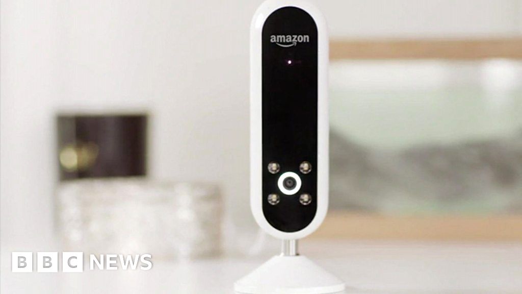 Voice-controlled camera offers fashion tips and other news - BBC News