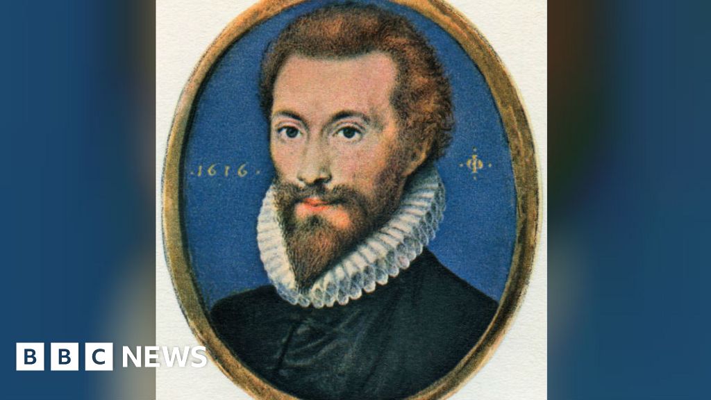 'Significant' John Donne manuscript could fetch £300k