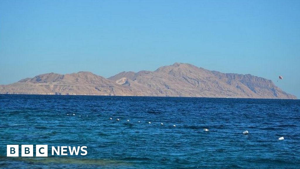 Egypt court quashes Red Sea islands' transfer to Saudis - BBC News