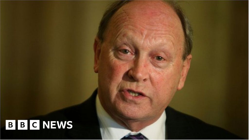 Jim Allister: Northern Ireland not the 'plaything' of EU - BBC News